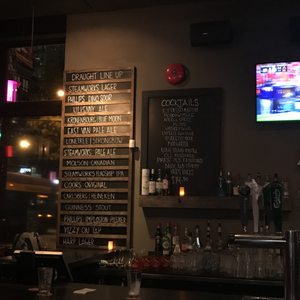 THE PORTSIDE PUB - Updated October 2025 - 40 Photos & 110 Reviews - 7 ...