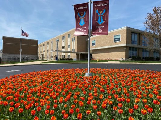 DE SMET JESUIT HIGH SCHOOL - Updated December 2025 - 13 Photos - 233 N ...