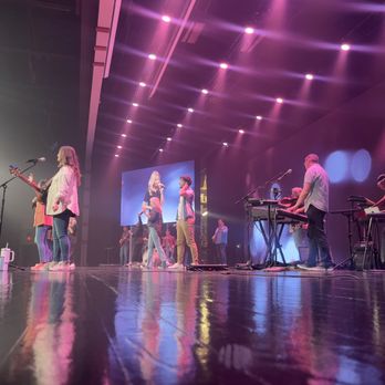 SOUTHPOINT COMMUNITY CHURCH - Updated October 2025 - 63 Photos & 13 ...