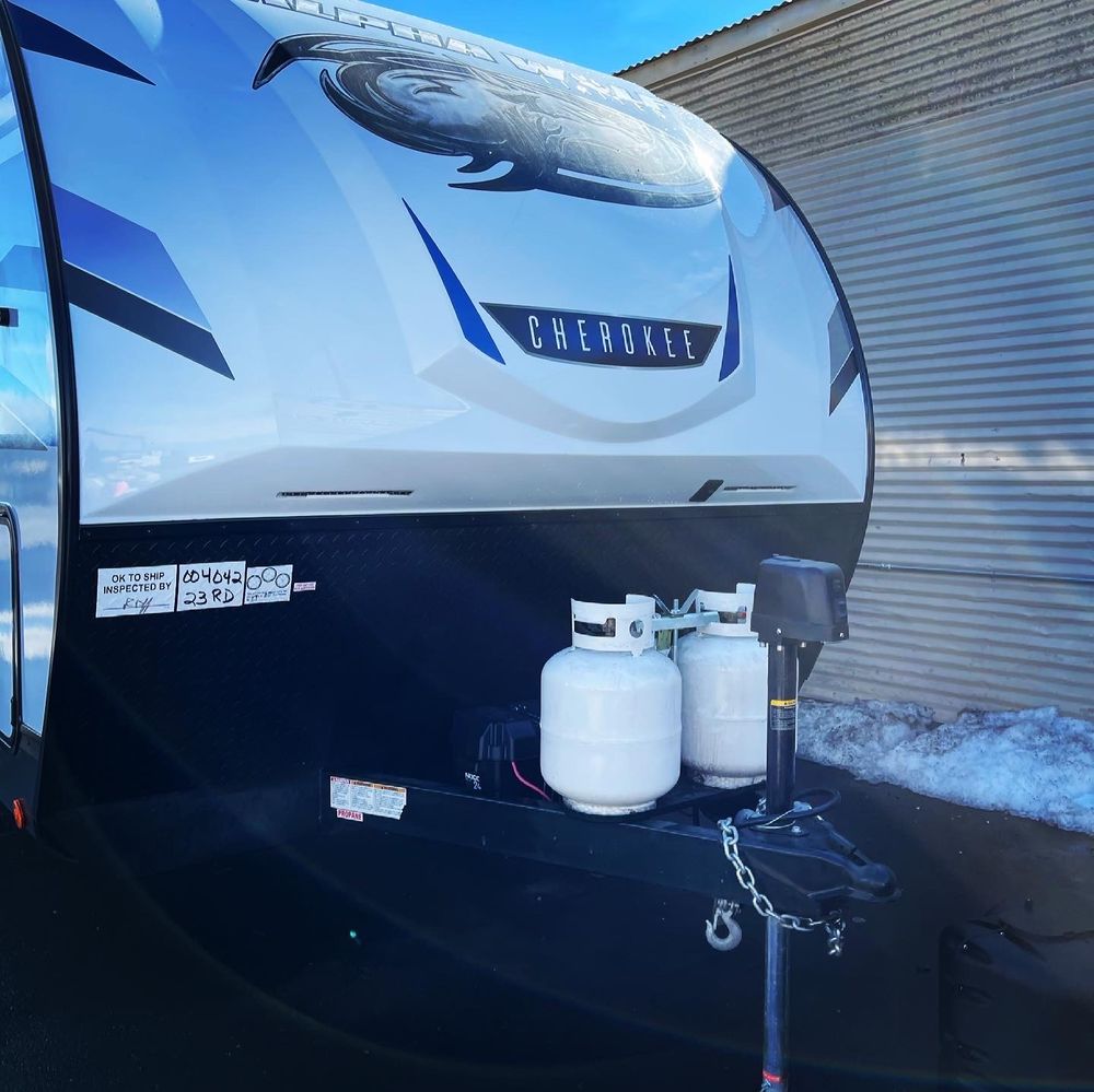 BLUE DOG RV - Updated January 2025 - 181 NE Franklin Ave, Bend, Oregon ...