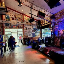 DUNEDIN BREWERY - Updated December 2025 - 737 Photos & 720 Reviews ...