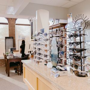 LAKEWOOD EYE CENTER - Updated April 2025 - 14 Reviews - 9701 S Tacoma ...