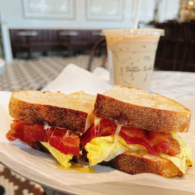 TATTE BAKERY AND CAFE - 339 Photos & 138 Reviews - 1090 I St NW ...