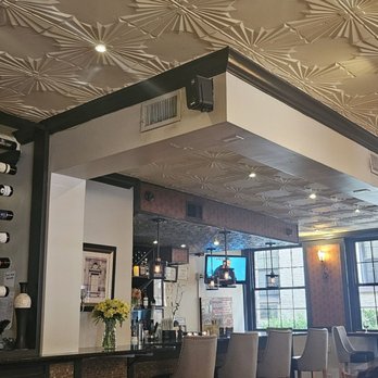 LILLIES RESTAURANT & BAR - Updated July 2025 - 731 Photos & 345 Reviews ...