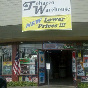 SQUIRE CIGARS - 33 Photos & 50 Reviews - Tobacco Shops - 1305 Cleveland ...