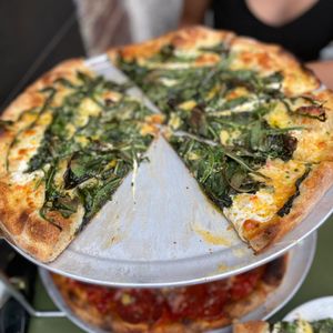 CRUST N FIRE - Updated March 2025 - 83 Photos & 128 Reviews - 439 ...