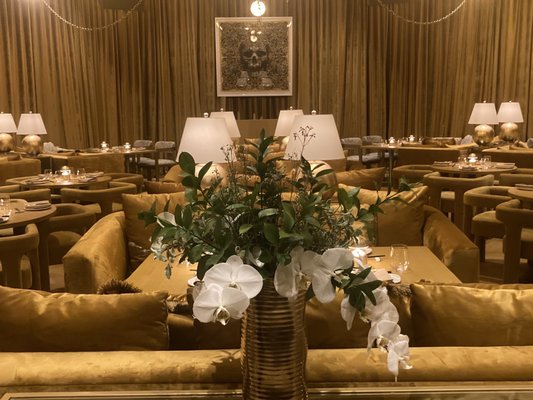 ULTRA - Updated December 2025 - 115 Photos & 16 Reviews - 12 St Clair ...