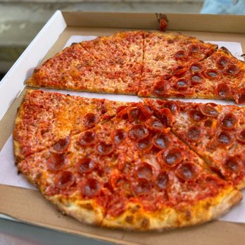 SECRET PIZZA - Updated August 2024 - 81 Photos & 50 Reviews - 3501 ...