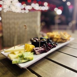 YELLOW BRIX RESTAURANT - Updated October 2025 - 482 Photos & 787 ...