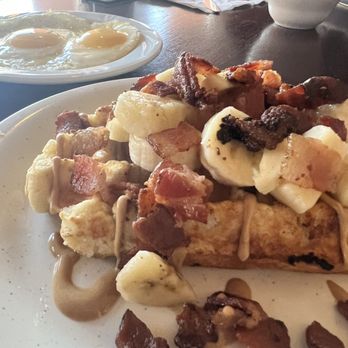THE WAFFLE HUT - Updated May 2024 - 312 Photos & 475 Reviews - 106 Main ...