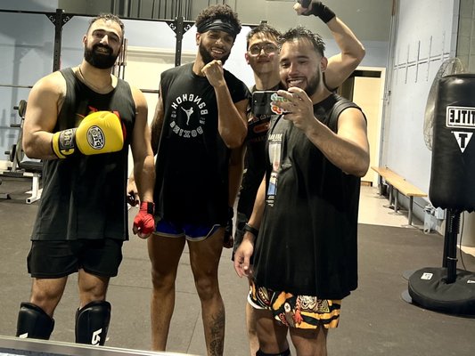 BANGKOK BOXING FITNESS- MIDTOWN - Updated July 2025 - 12 Photos & 76 ...