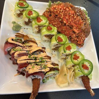 WAVE ASIAN BISTRO & SUSHI - 1870 Photos & 700 Reviews - 301 N Baker St ...