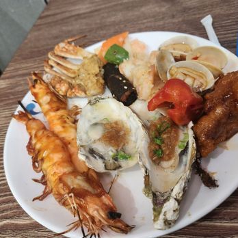 UMI HOTPOT SUSHI & SEAFOOD BUFFET - Updated December 2025 - 281 Photos ...