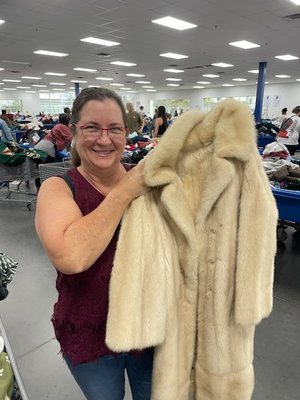 GOODWILL OUTLET - Updated December 2025 - 24 Reviews - 1729 W Taft ...