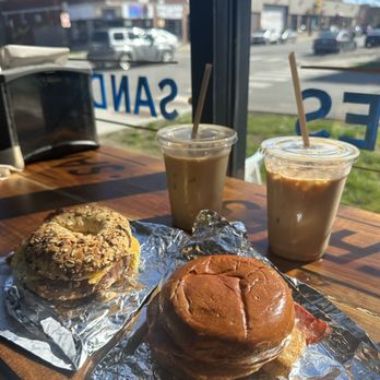 MOONWALKER CAFE - Updated November 2024 - 56 Photos & 69 Reviews - 4101 ...