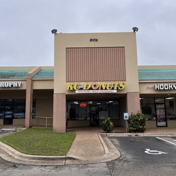 KC DONUTS - Updated April 2025 - 108 Photos & 317 Reviews - 8106 Brodie ...