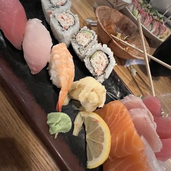 FULL MOON SUSHI - Updated October 2025 - 272 Photos & 472 Reviews - 647 ...