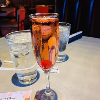 LUK FU - Updated August 2024 - 136 Photos & 72 Reviews - 900 Packer Ave ...