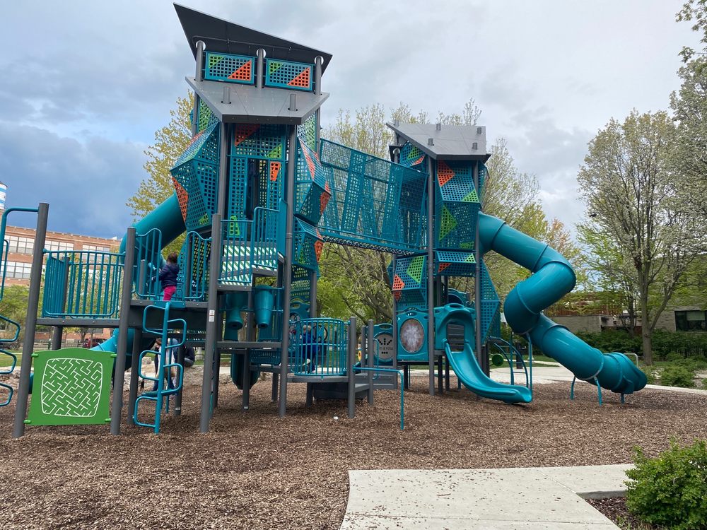 WALSH PARK - Updated July 2025 - 13 Photos - 1722 N Ashland Ave ...