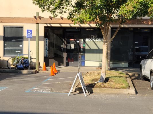 FRIENDS OF THE LIBRARY, THE BOOK DEN - Updated October 2025 - 21 Photos ...