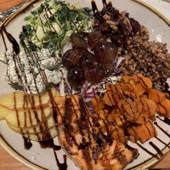 WILDFIN AMERICAN GRILL - RIVERTON - Updated July 2025 - 247 Photos ...