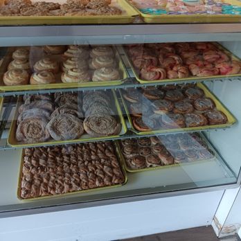 RHODES BAKERY - Updated January 2026 - 27 Photos & 50 Reviews - 880 ...
