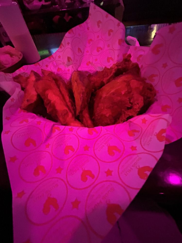 SUDS HUT FAMOUS CHICKEN - Updated July 2024 - 121 Photos & 176 Reviews ...