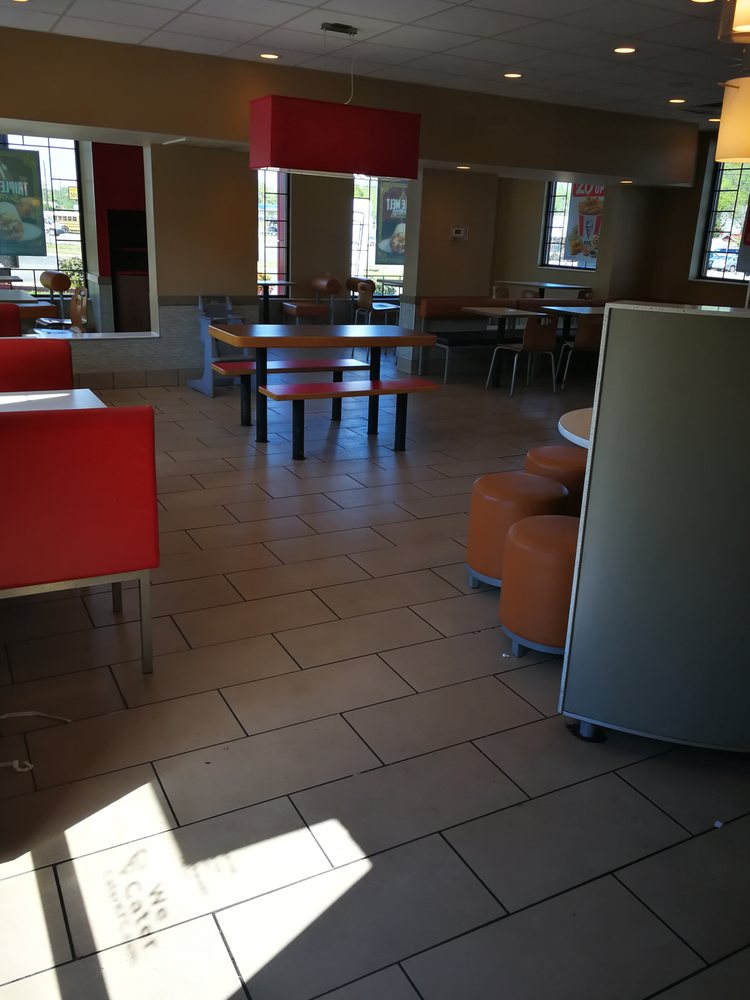 KFC - Updated October 2025 - 18 Reviews - 4504 Jefferson Davis Hwy ...