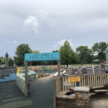 POSSIBILITY PLAYGROUND - Updated October 2025 - 23 Photos - 499 N Lake ...