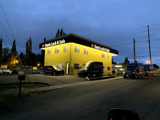 DAVIS LOCK & SAFE - Updated May 2026 - 36 Photos & 91 Reviews - 3880 SW ...