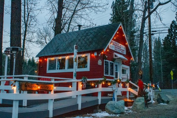 GRAEAGLE OUTPOST - Updated October 2025 - 49 Photos & 36 Reviews - 11 ...