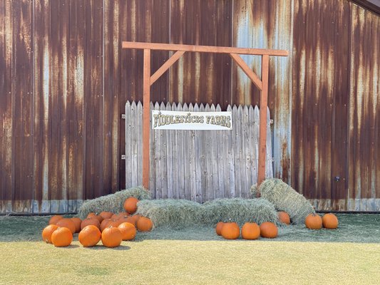 FIDDLESTICKS FARMS - Updated September 2024 - 37 Photos - 5610 E County ...