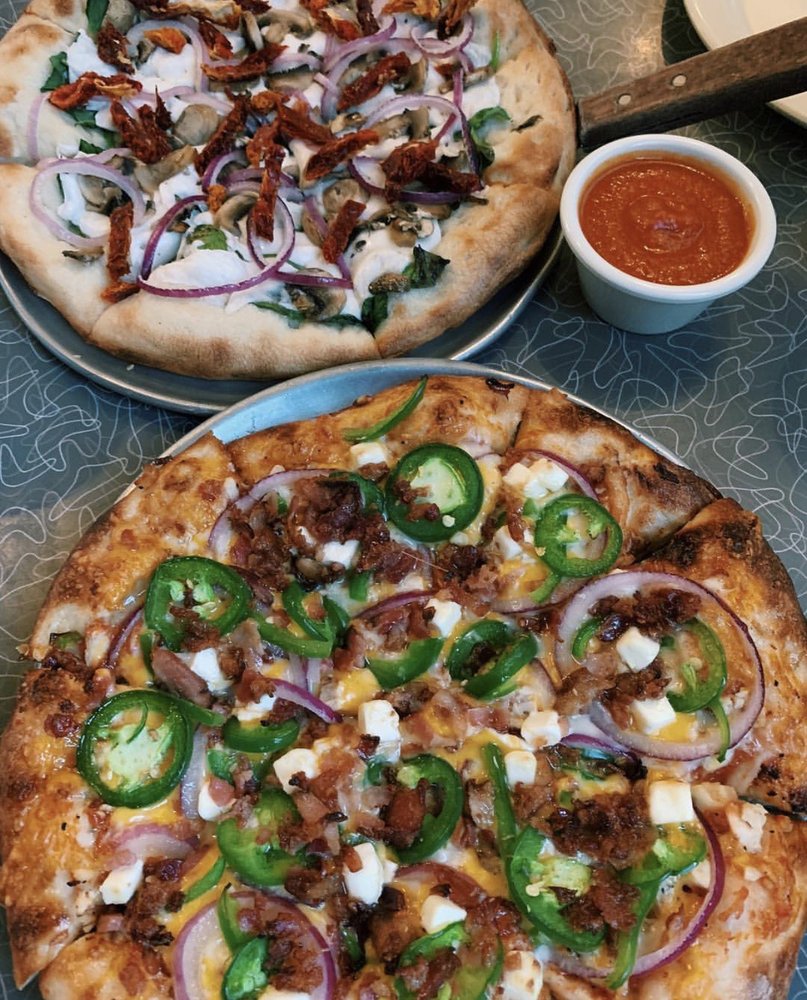 O’ZONE PIZZA PUB - 107 Photos & 185 Reviews - 1010 N 12th Ave ...