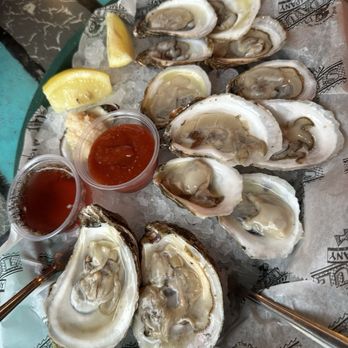 ST PAUL FISH COMPANY - Updated July 2024 - 1834 Photos & 1357 Reviews ...