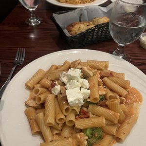 SALUTE - 1083 Photos & 1335 Reviews - 100 Trumbull St, Hartford, CT - Yelp