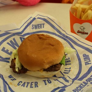 KEWPEE HAMBURGERS - Updated June 2024 - 69 Photos & 93 Reviews - 111 N ...