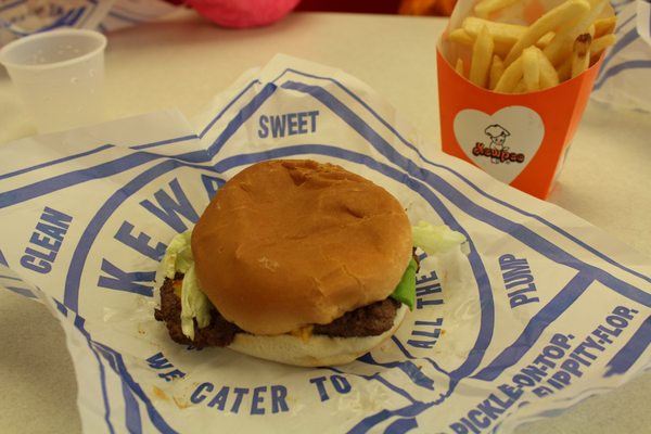 KEWPEE HAMBURGERS - Updated June 2024 - 45 Photos & 67 Reviews - 2111 ...