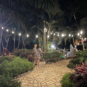 THE LAZY PARROT INN - Updated October 2025 - 101 Photos & 41 Reviews ...