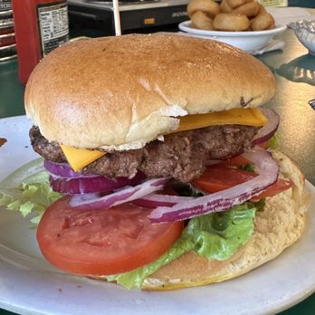 HAPPY BURGER DINER - Updated June 2024 - 556 Photos & 679 Reviews ...