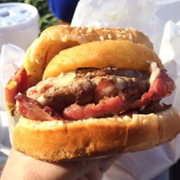 H & W DRIVE IN - Updated December 2025 - 204 Photos & 545 Reviews - 121 ...