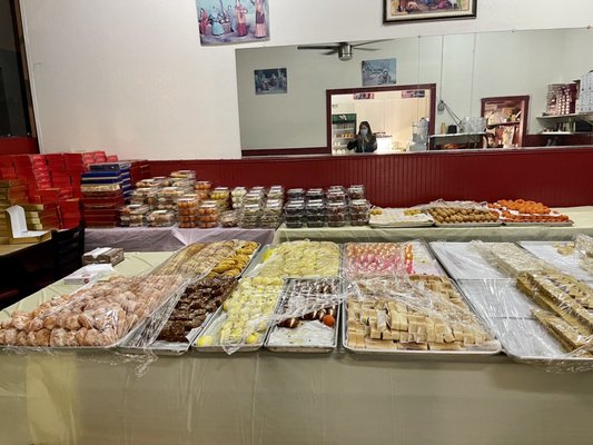 RAJJOT SWEET & SNACKS - Updated November 2024 - 131 Photos & 565 ...