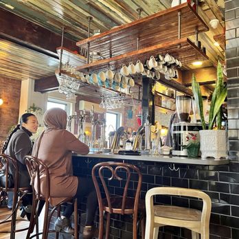 GRALEHAUS - Updated April 2025 - 978 Photos & 522 Reviews - 1001 Baxter ...