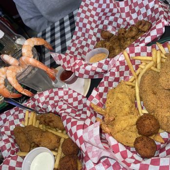 FLYING FISH - 827 Photos & 753 Reviews - 511 President Clinton Ave ...