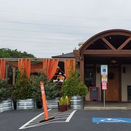 WHEELHOUSE CRAFT PUB AND KITCHEN - Updated January 2026 - 285 Photos ...