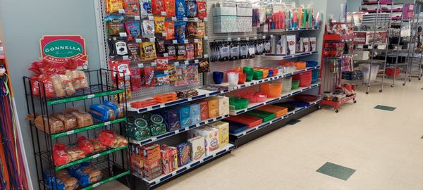 HOLIDAY WHOLESALE SHOWROOM STORE - Updated October 2025 - 12 Photos ...