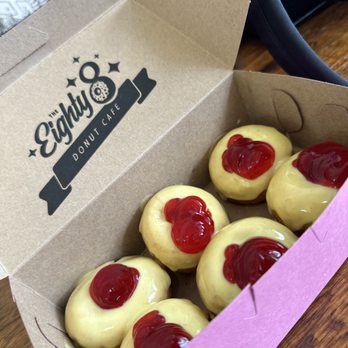 EIGHTY 8 DONUTS CAFE - Updated September 2025 - 84 Photos & 48 Reviews ...
