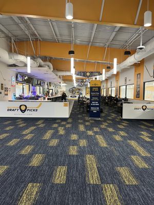 FORD ICE CENTER - BELLEVUE - Updated November 2025 - 13 Photos & 11 ...