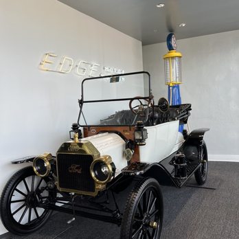 EDGE MOTOR MUSEUM - Updated December 2025 - 64 Photos & 24 Reviews ...