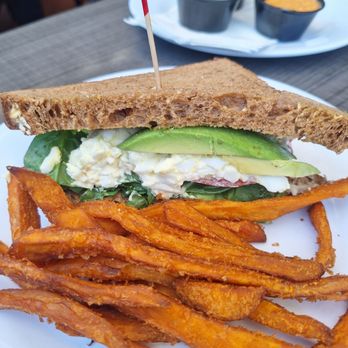 OFF STREET CAFE - Updated September 2024 - 4940 Photos & 3711 Reviews ...