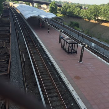 BROOKLAND-CUA METRO STATION - Updated September 2024 - 25 Photos & 13 ...